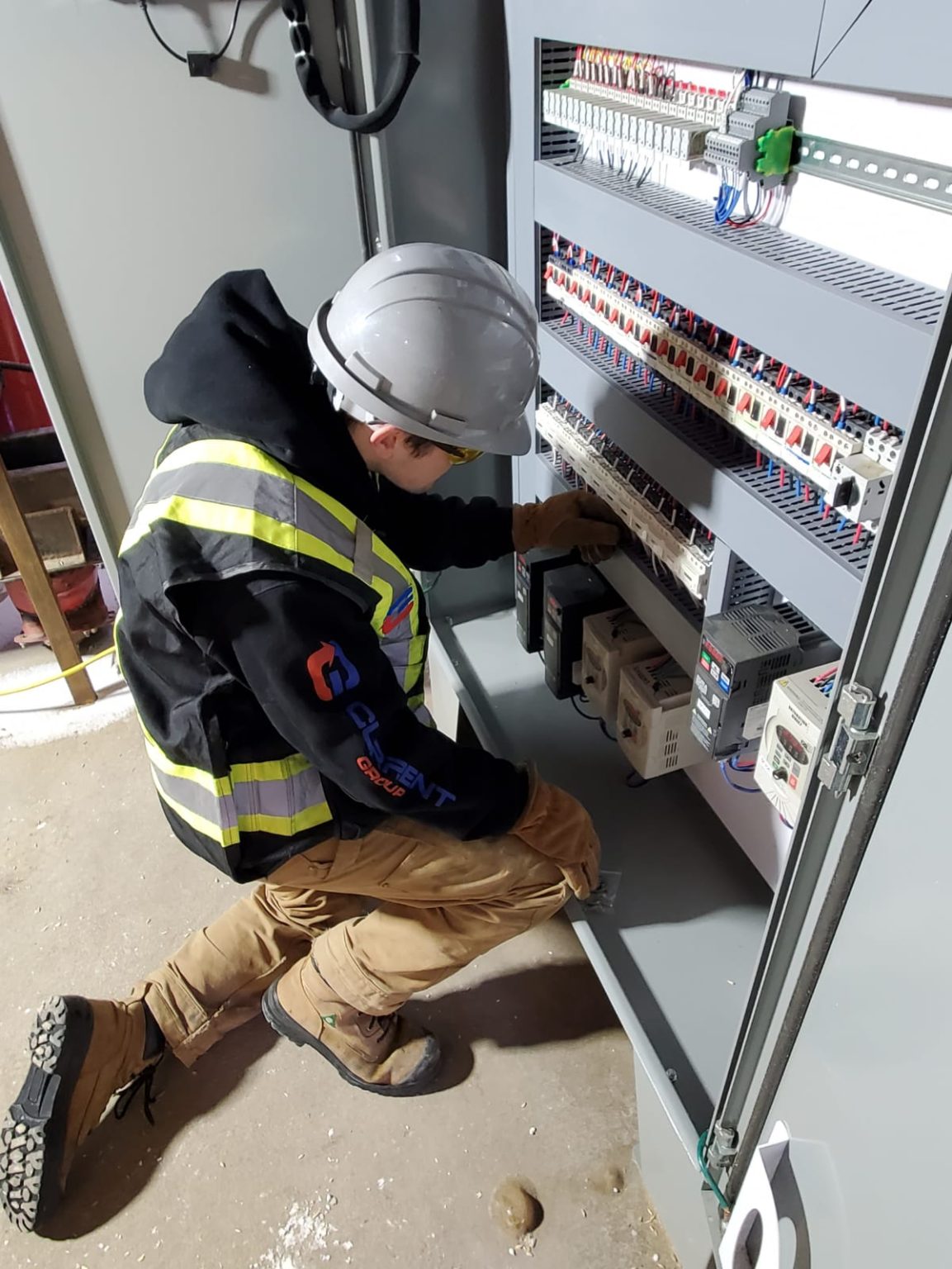 Farm Electrical Maintenance to Avoid Harvest Downtime